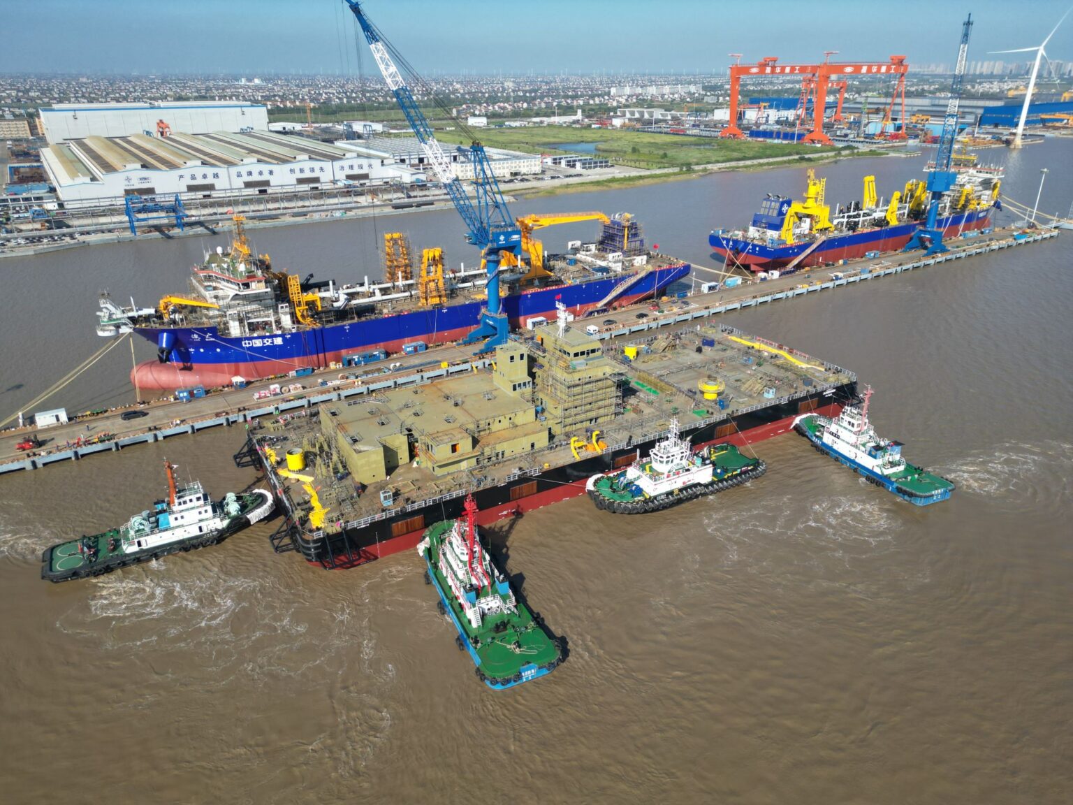 Drydocks World Unveils 5000-Tonne Floating Crane ALNOKHADA: Marking a ...